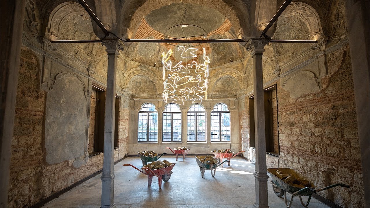Haliç Sanat kapılarını açtı - YouTube