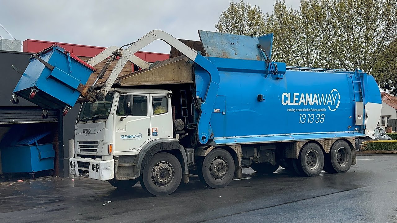 Cleanaway Commercial Garbage FL00230 - YouTube