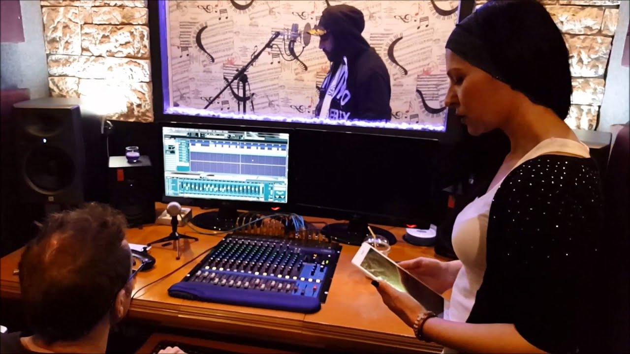Restelio Recording Vocal - Ενας Χρονος New Songs 2016 - YouTube
