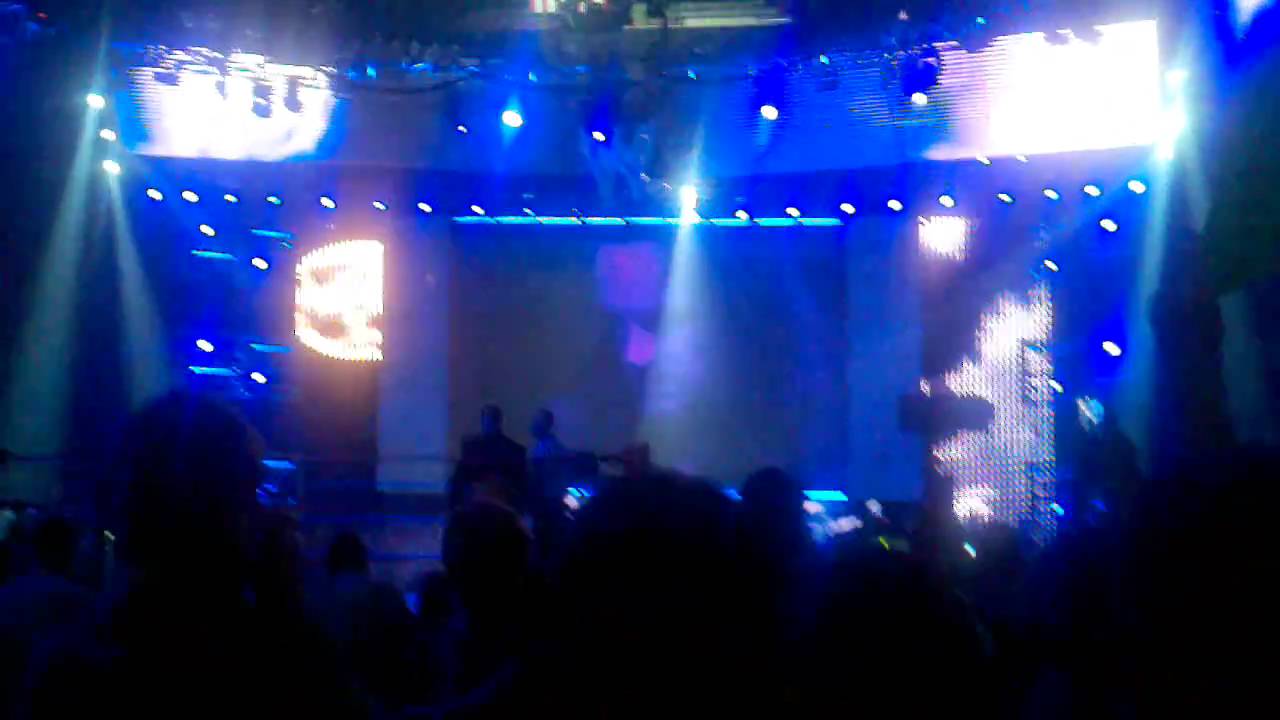 Undertaker and Kane Entrances at Bragging Rights 2010 - YouTube