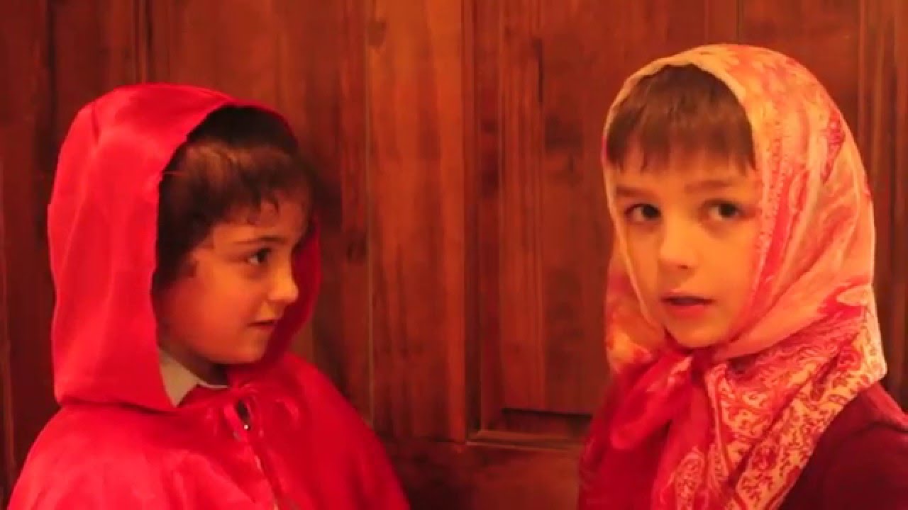 ID Languages - Spanish: Caperucita Roja (Little Red Riding Hood) - YouTube