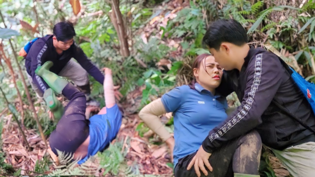 Xuan had an accident while entering the forest. Mao always helped when Xuan had an accident ...