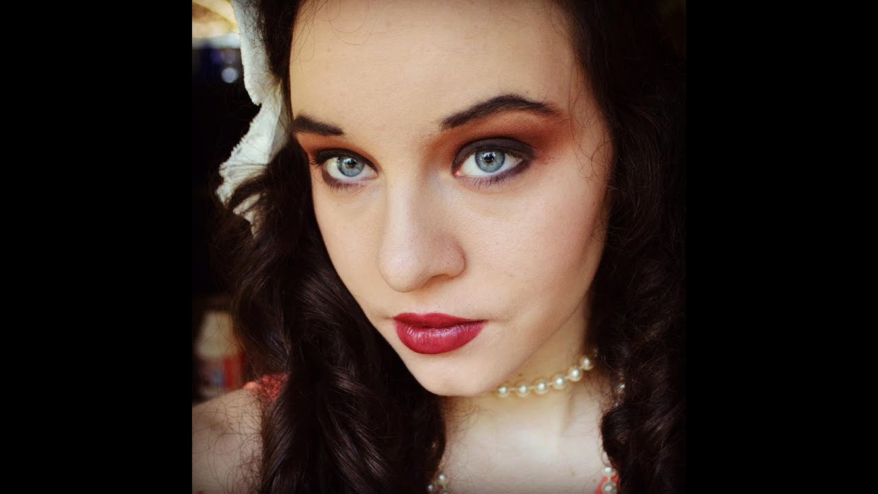 Roaring 20s Makeup