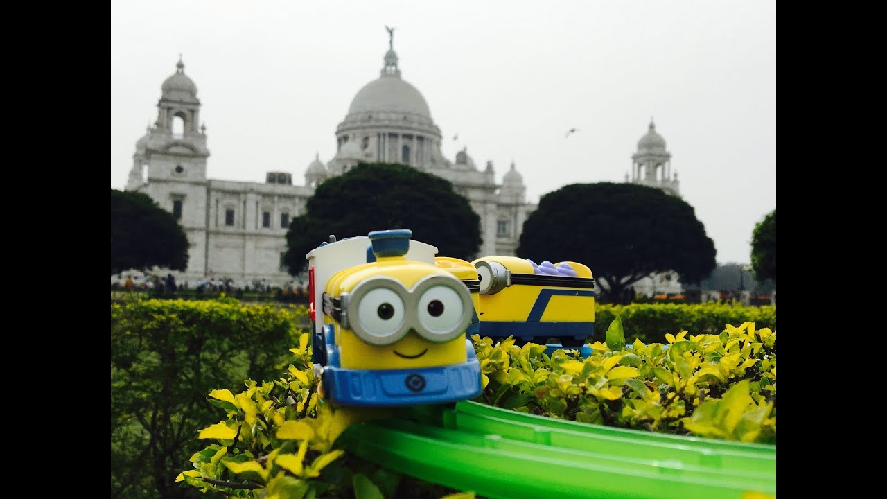 Tomy Plarail Dream Railway Despicable Me Minions Talking Train visit ...