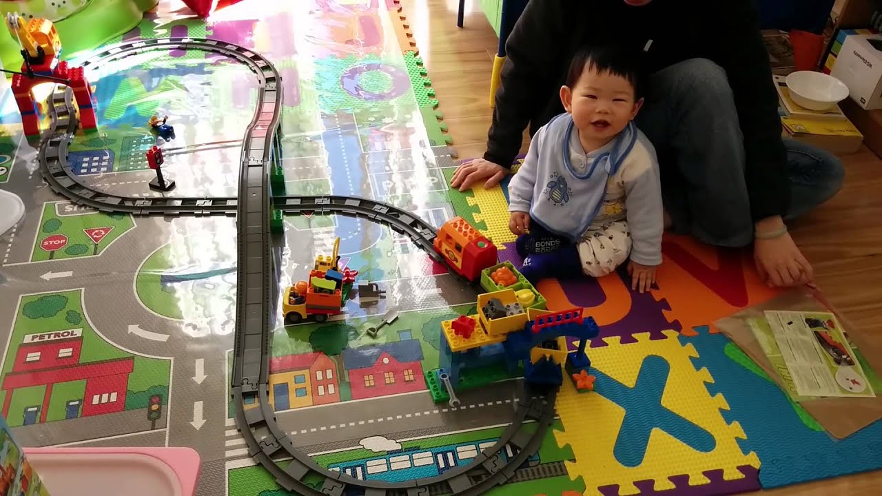 Lego duplo train set 10508 in action - YouTube