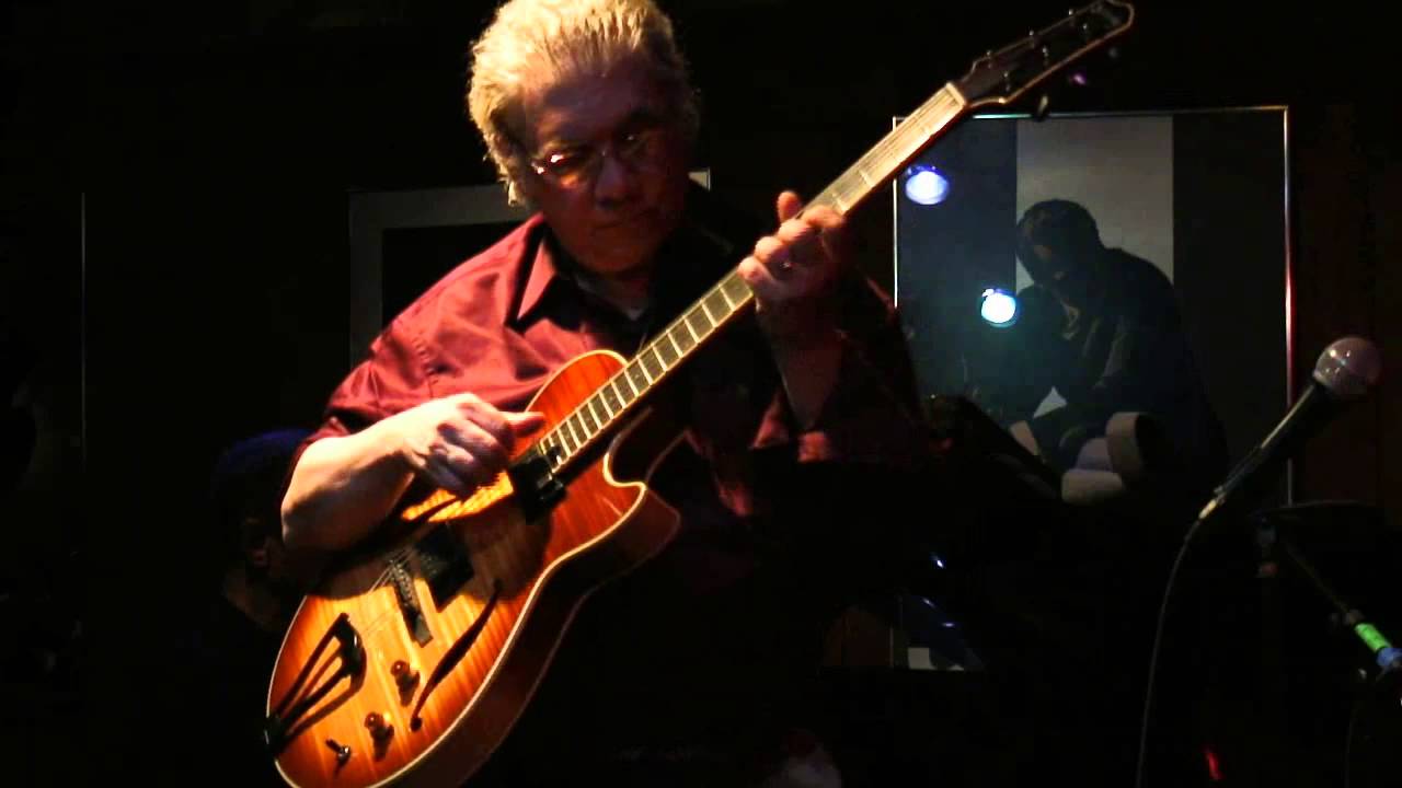 Jimmy Bruno @ Chris' Jazz Cafe - YouTube