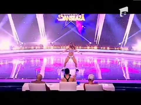 Romania Belly Dancer - Roxana