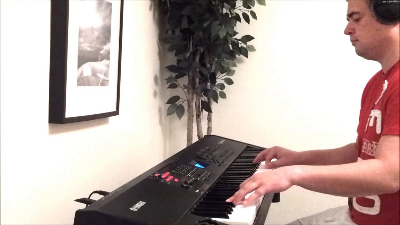 James Bond Remix - Saxophone Yamaha Piano - YouTube