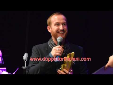 Supergirl - intervista al doppiatore di Winn Schott, Davide Perino ...