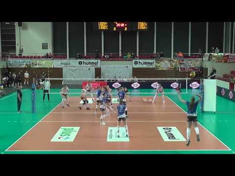 Zuzanna Górecka Outside Hitter Polish League 2018-2019 nr 4 blue shirt