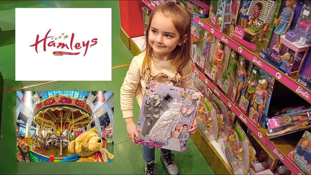 Summer visits Hamleys toy store in Prague, Czech Republic - YouTube