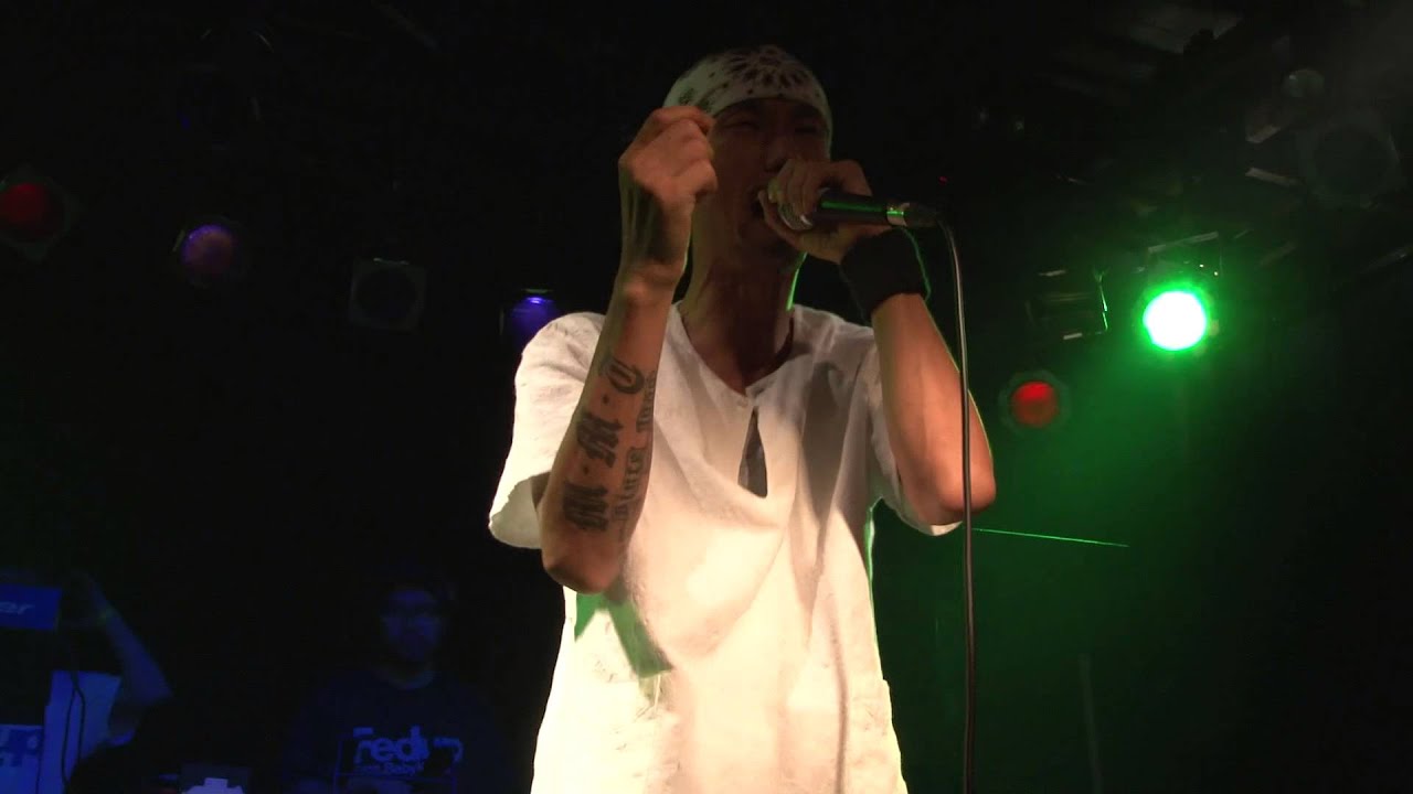 SMOKING "DRAGON" P - "PROPS" live showcase - YouTube