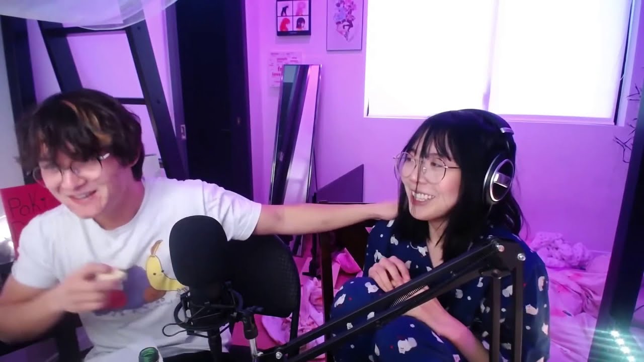 Lilypichu & Michael Reeves for 15 minutes YouTube - YouTube