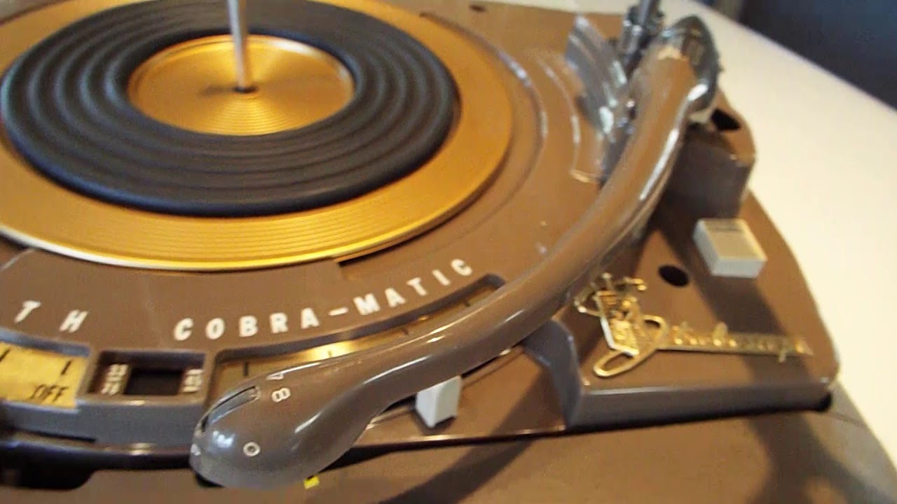 Zenith record player VARIABLE SPEED THE HOLY GRAIL playing a 78 record ...