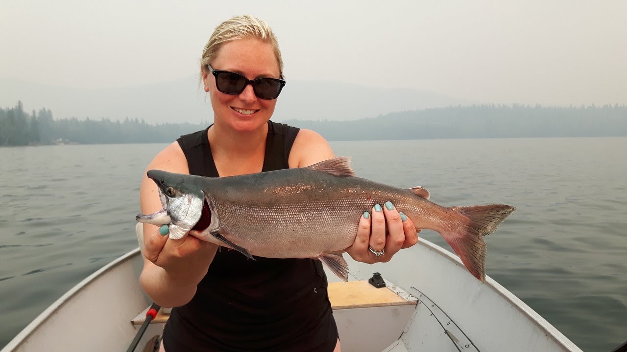 Sulphurous Lake, BC - YouTube