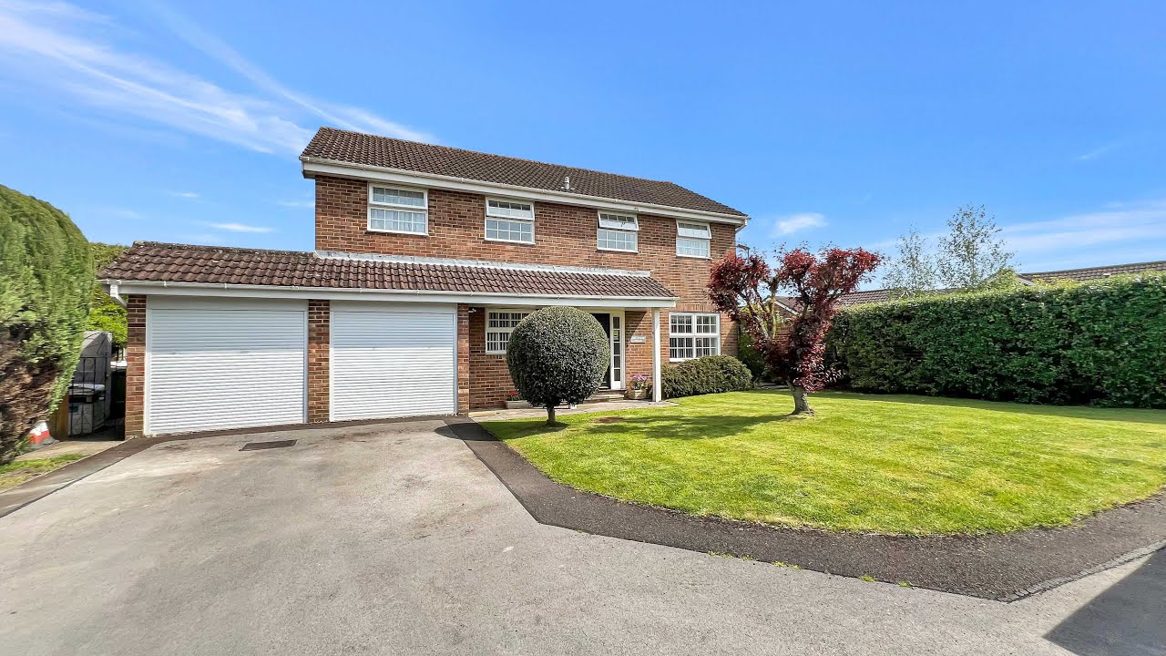 Martin & Co Video Tour of Saxons Acre, Warminster - YouTube