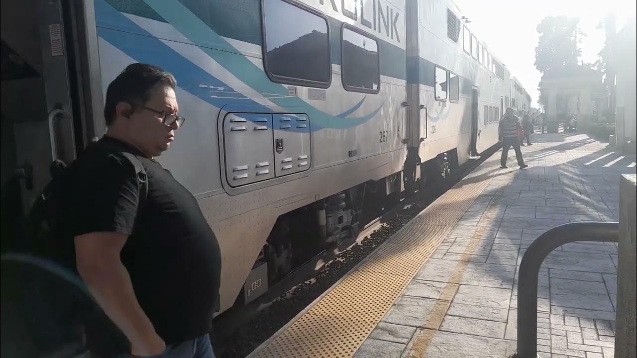 Metrolink Train 326 Fontana to San Bernardino-Downtown SCAX Tier 4 F125 935 and Cab Car 676 ...