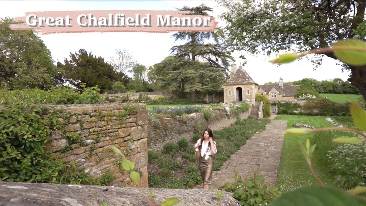 Visiting England's "Most PERFECT" Medieval Manor House! - YouTube