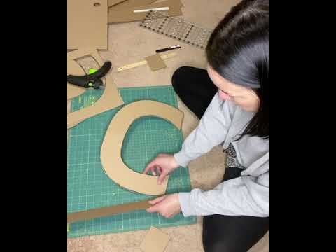 Creating a letter “C” box