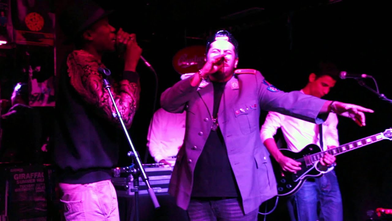 Shah Rule live at Surya - YouTube