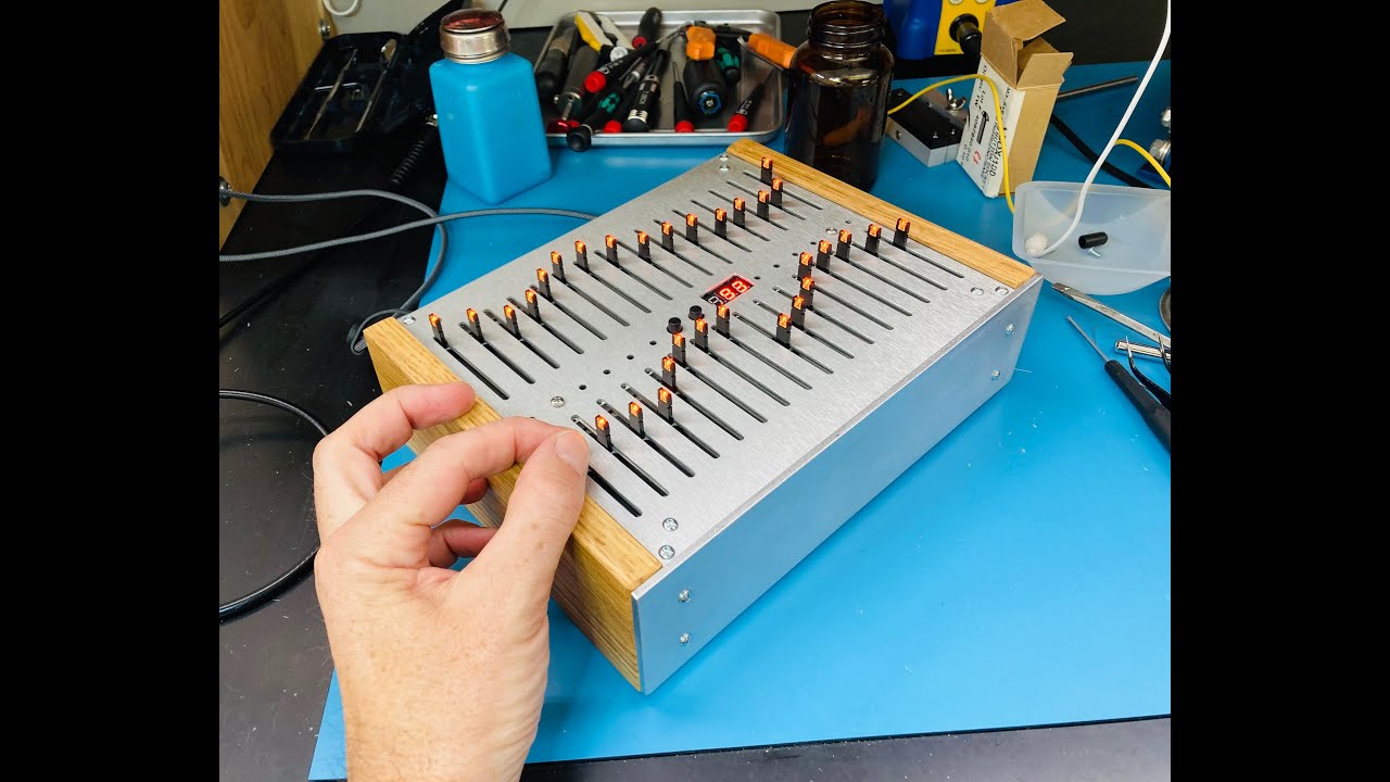 SHIK N32B - DIY Build With Faders - YouTube