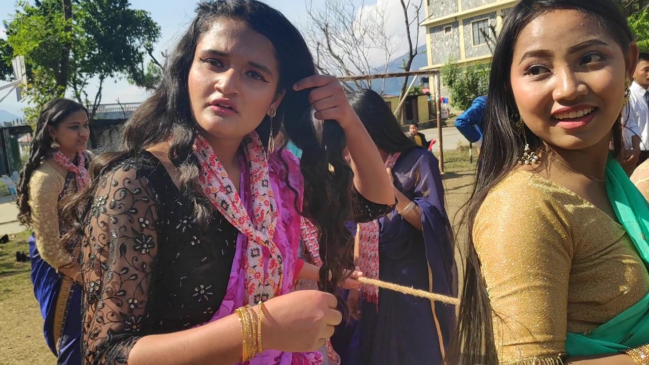 Tug of war class 10 girls - YouTube