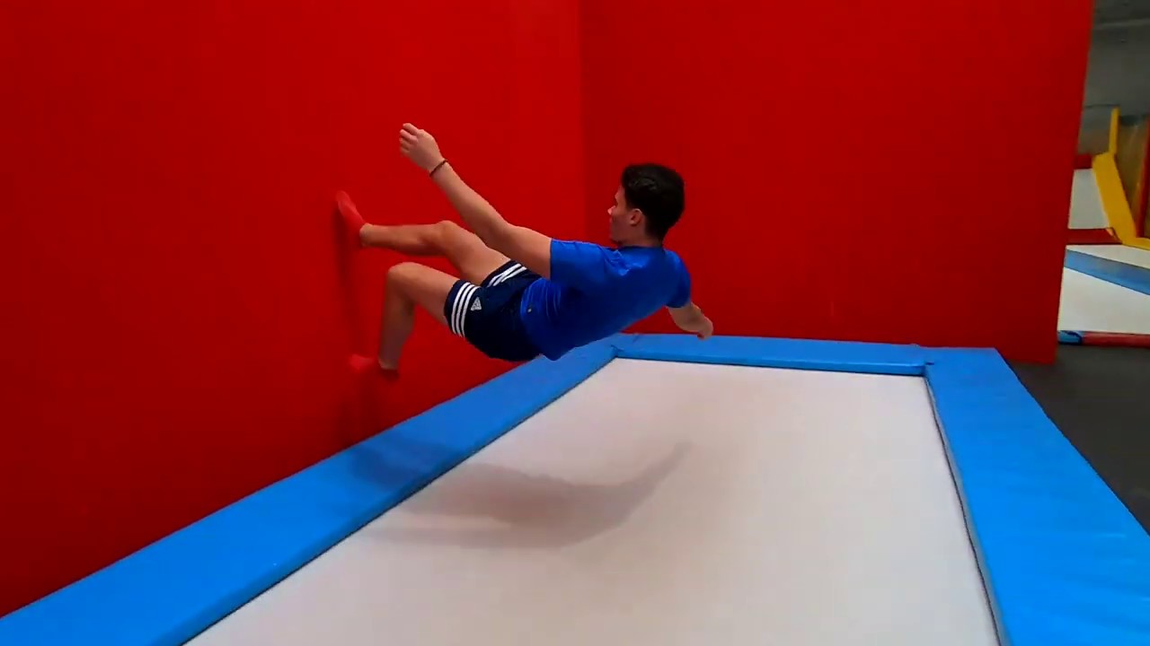 Tramp wall | JUMP Ústí - YouTube