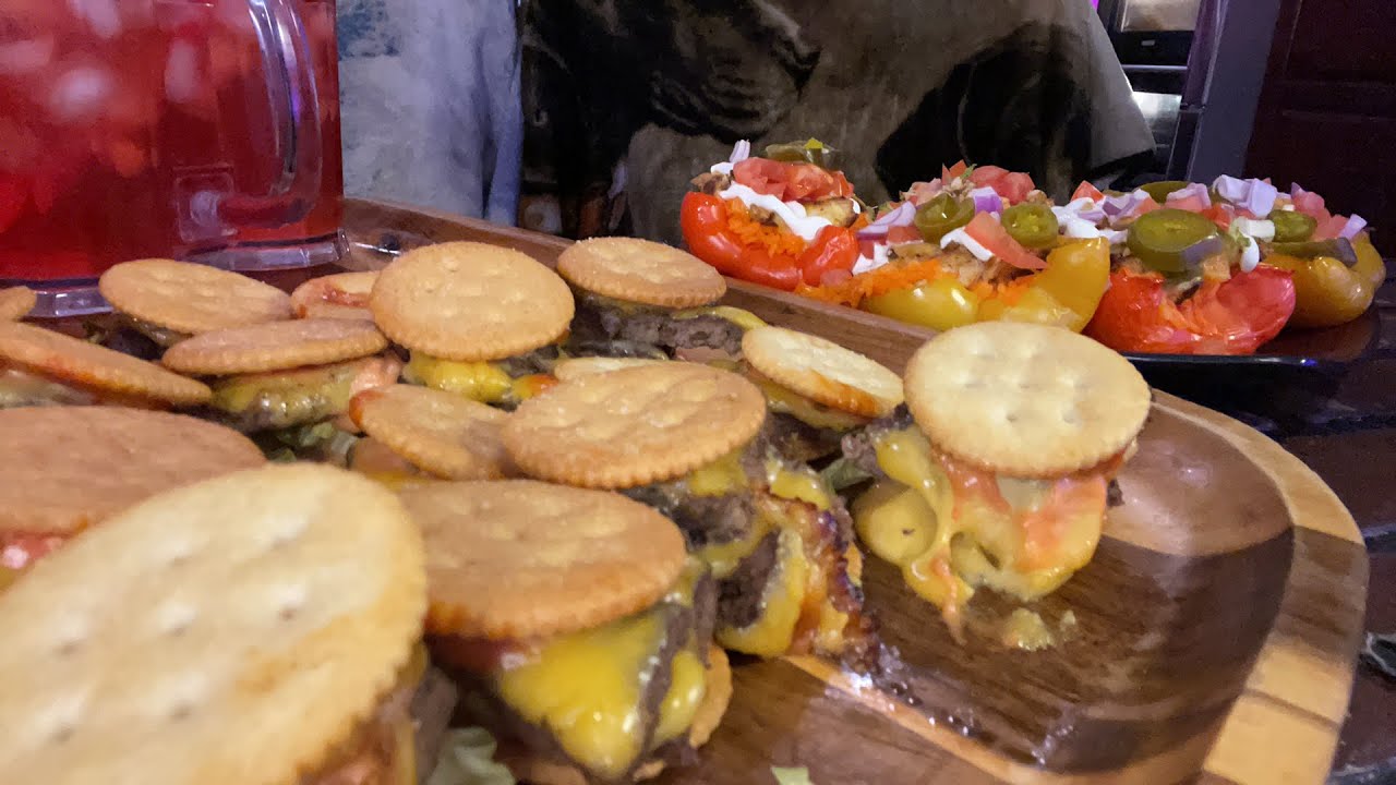 Ritz Cracker Big Macs / Taco Stuffed Peppers - YouTube