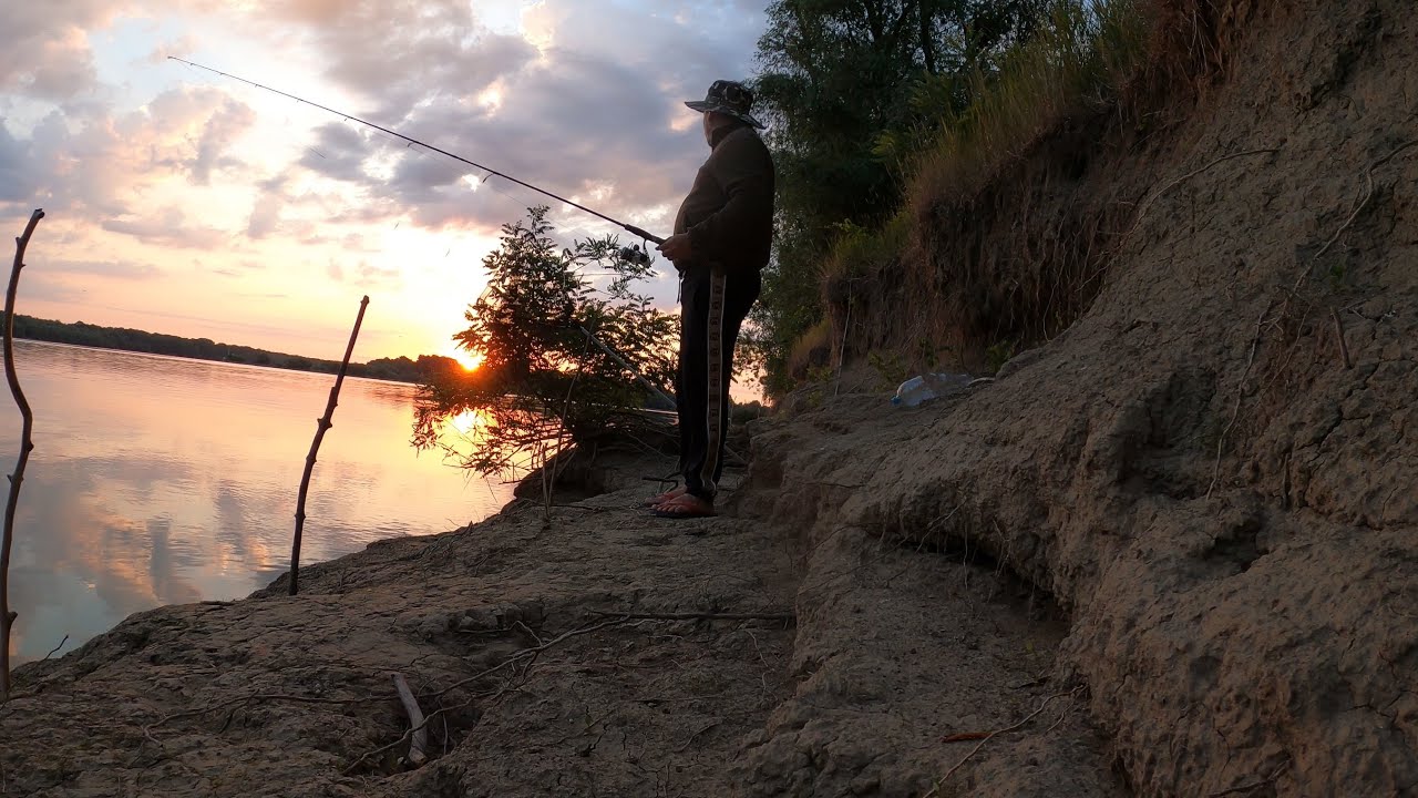 Pescuială la Dunăre pe zonă de frontieră la Ceatal, Tulcea - PRIMII ...