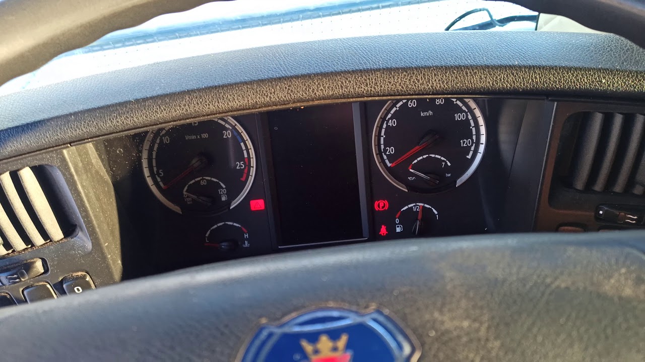 SCANIA R500 V8 Cold start (-13°C) - YouTube