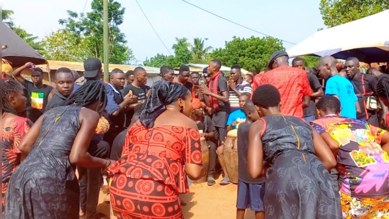 Sizzling Borborbor Perform By Hlorve Youth 🔥 - Part 1 - YouTube