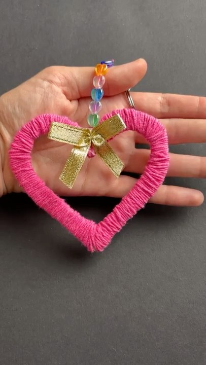 DIY Heart Keychain #craft #diykeychain - YouTube