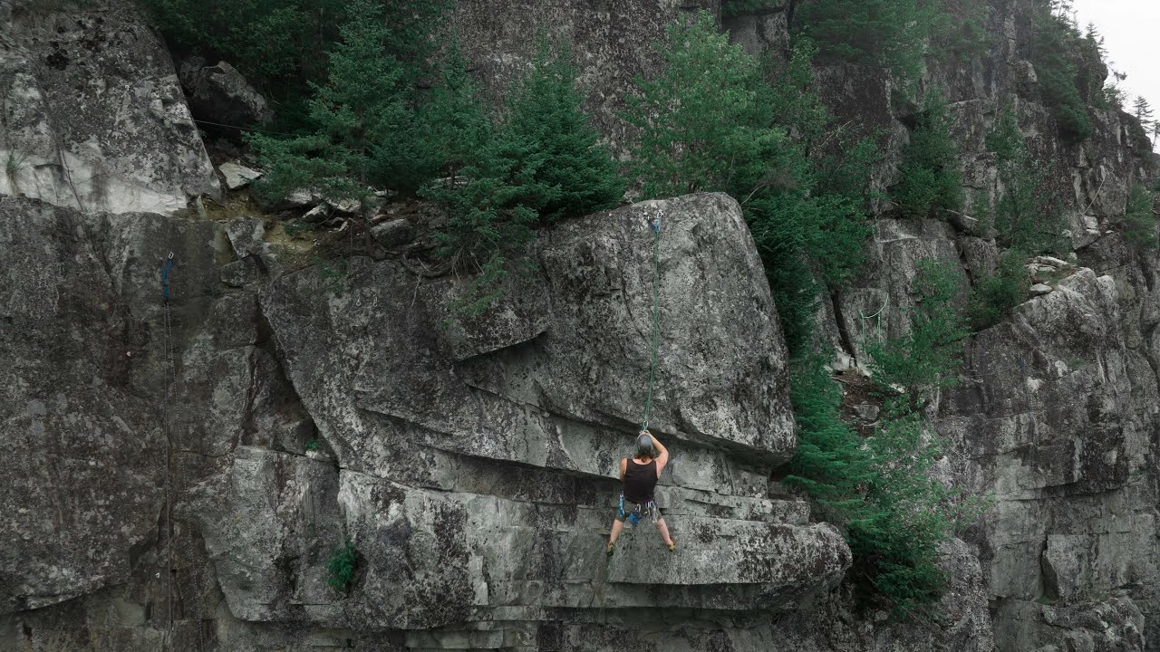 Rock climbing in Quebec | Chibougamau - YouTube