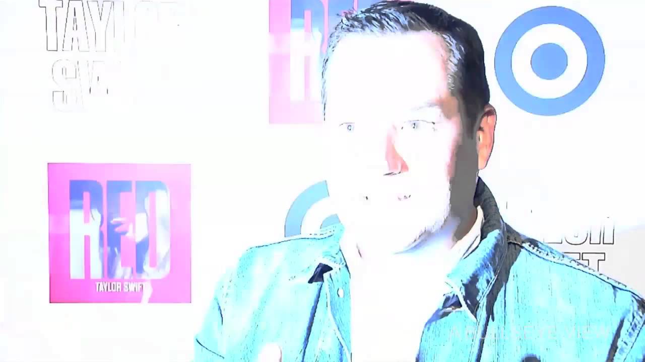 Target + Taylor Swift Celebrate Exclusive Album Edition of "Red" - YouTube