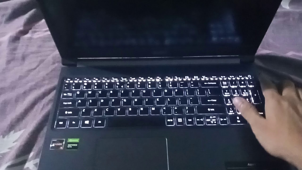 HOW TO TURN ON LAPTOP - YouTube