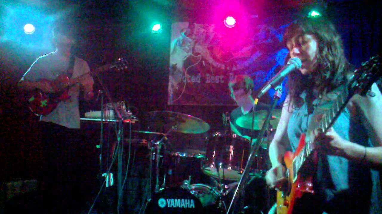 Braids live at South by StateSide, The Sail Inn, Tempe, AZ 3/21/11 ...