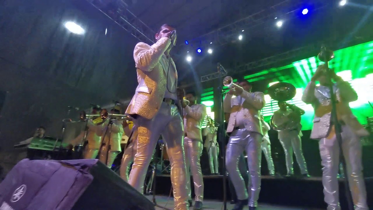Banda La Nueva Decisión - La Gallina Abada - YouTube