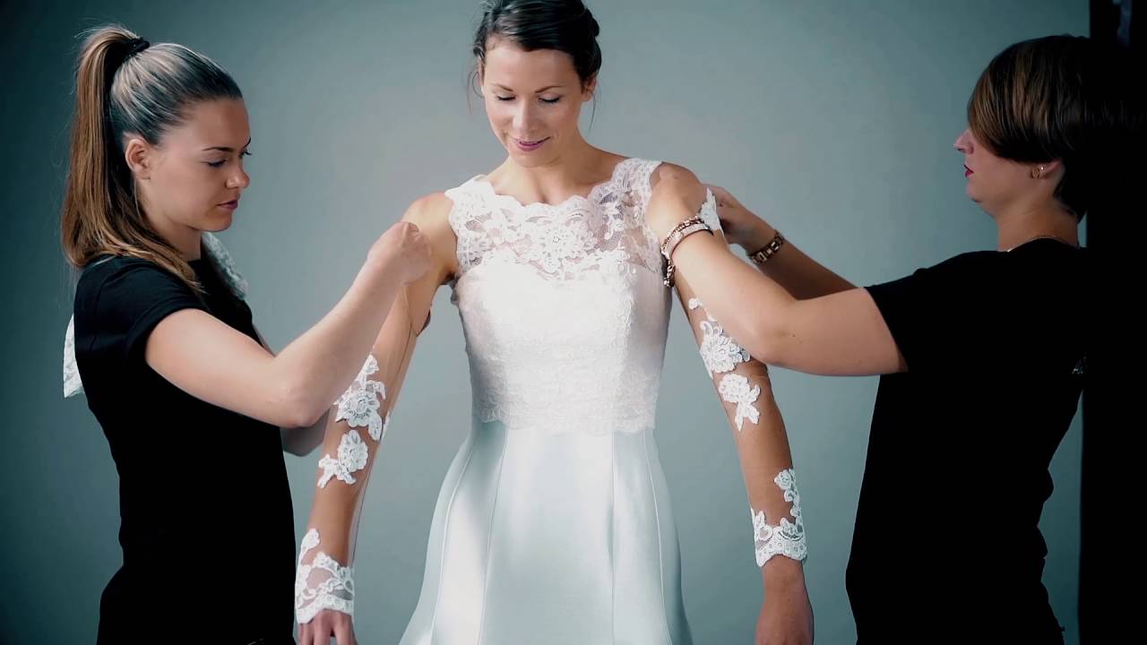 Augusta Jones - Rebecca - One Dress, Multiple Looks - YouTube