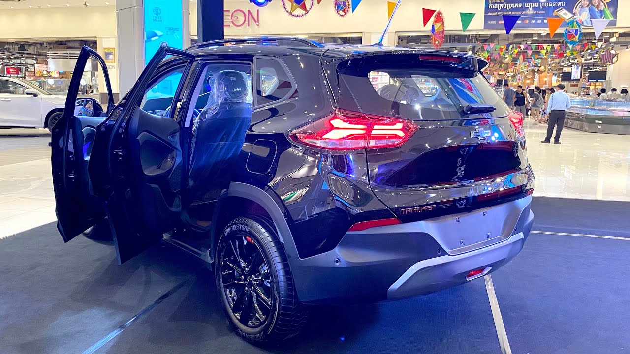 2023 Chevrolet tracker 1.0L SUV 5 Seat - Black Color | Interior and ...