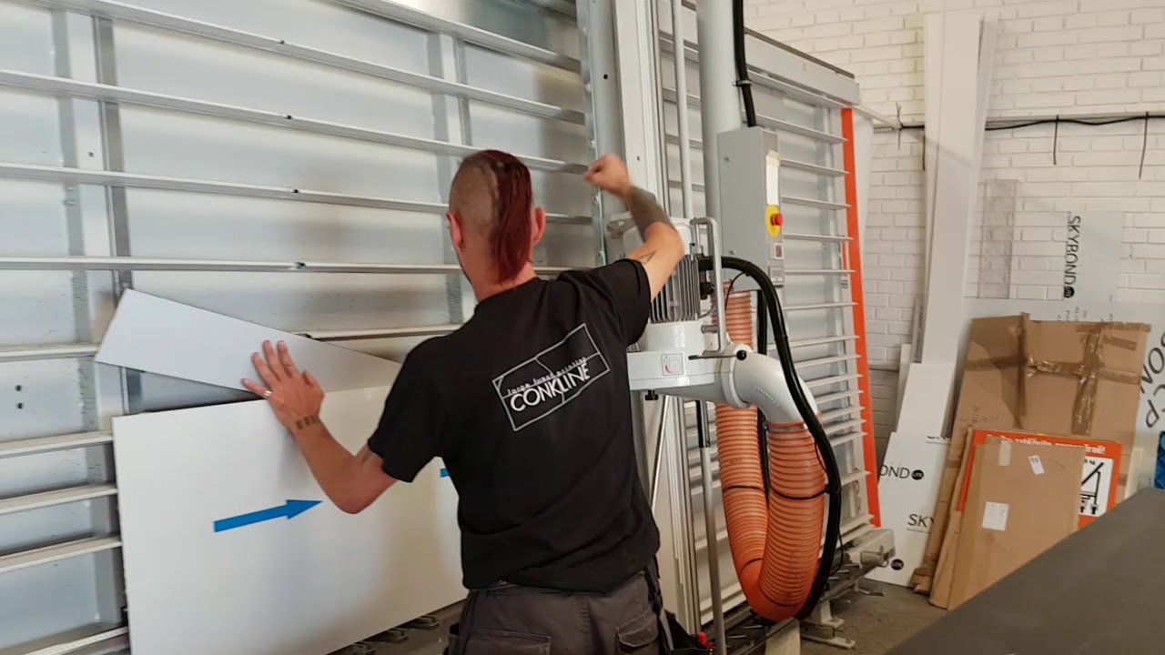 Vertical Panel Saw - Holzher Cut 1254 (year 2016) - YouTube