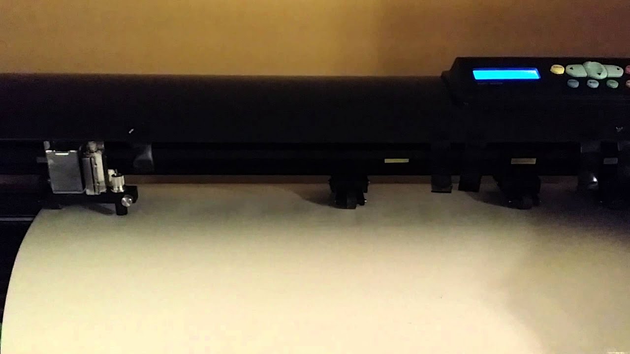 Master VC2000-50 Vinyl Plotter Cutter - YouTube