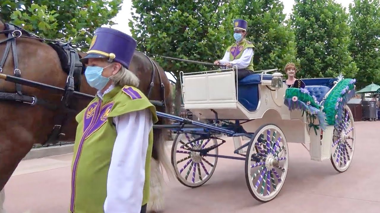 Frozen Promenade EPCOT - YouTube