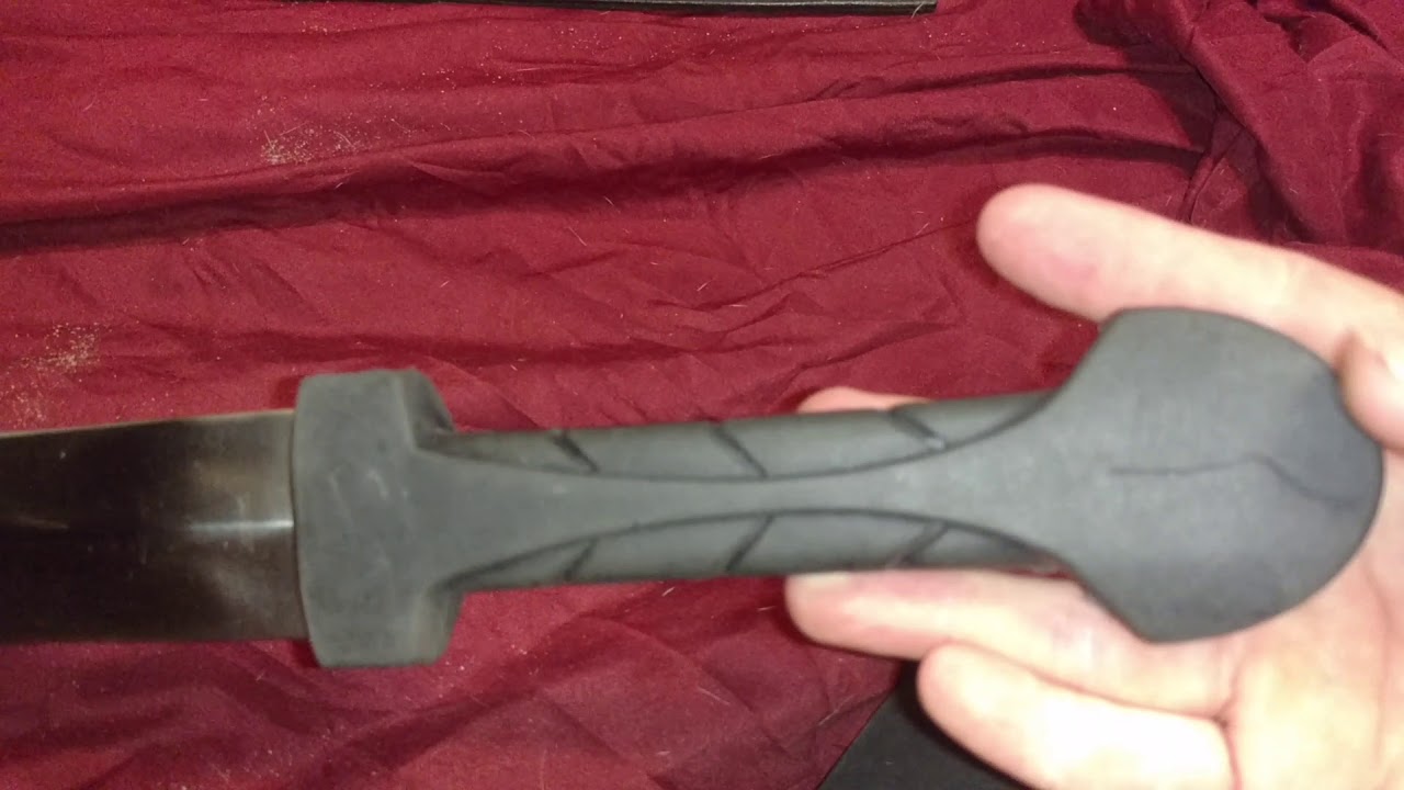 Affordable weapon review windlass Cobra steel kindjal - YouTube