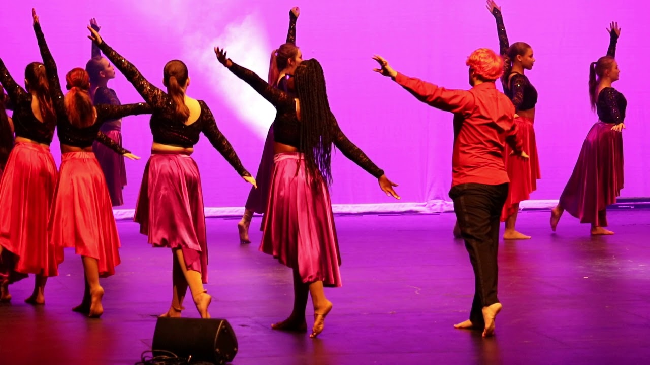 Zoey dance recital - YouTube