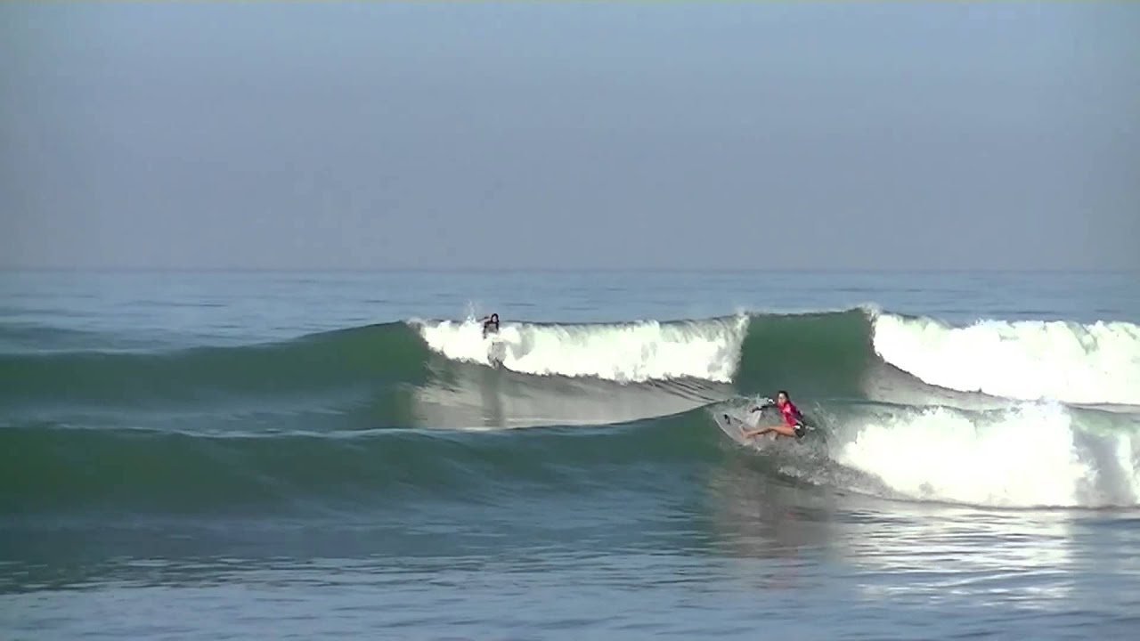 Alessa Quizon Surfing Highlights at Trestles in 2014 - YouTube