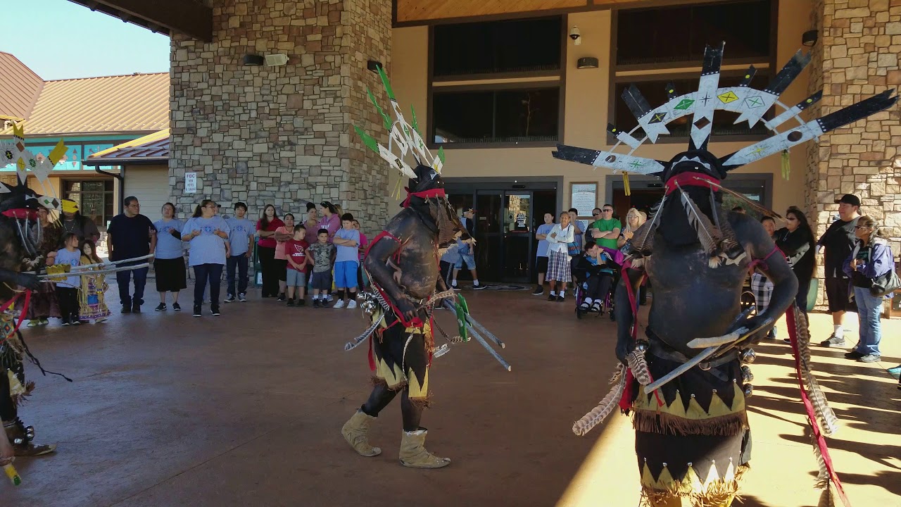 Crown Dancers - YouTube