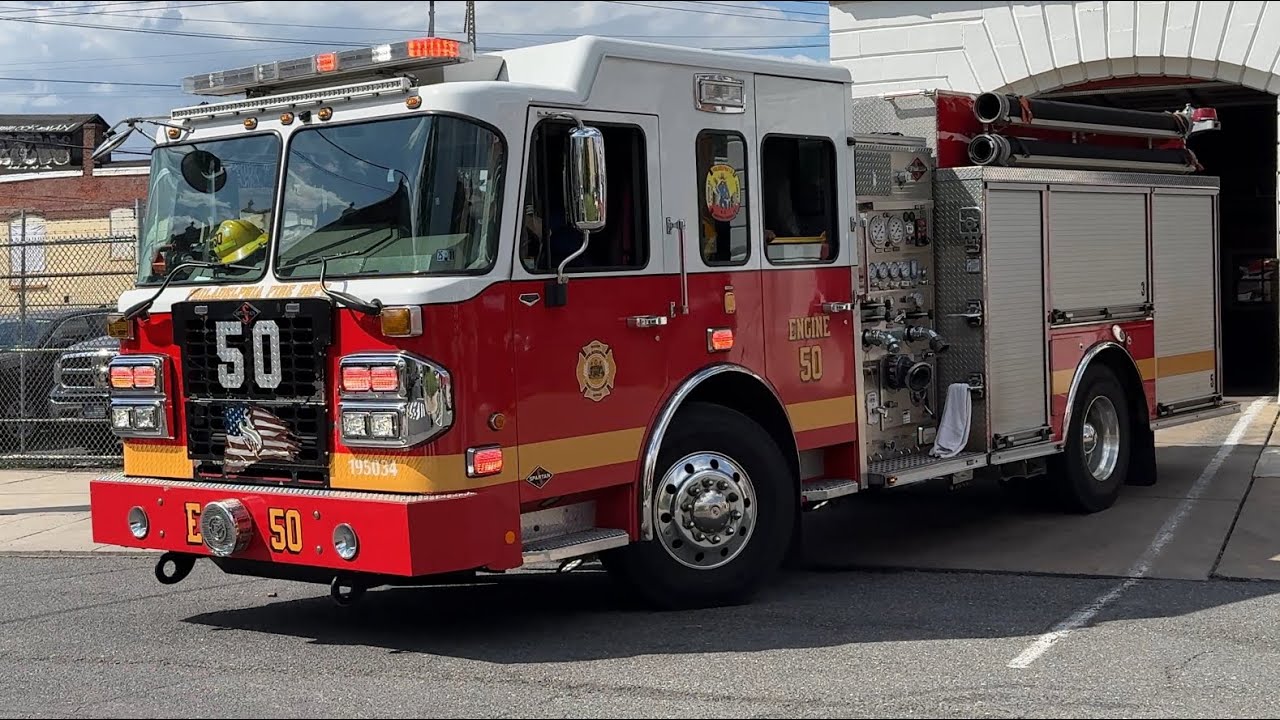 Philadelphia Fire Department Engine 50 Responding - YouTube