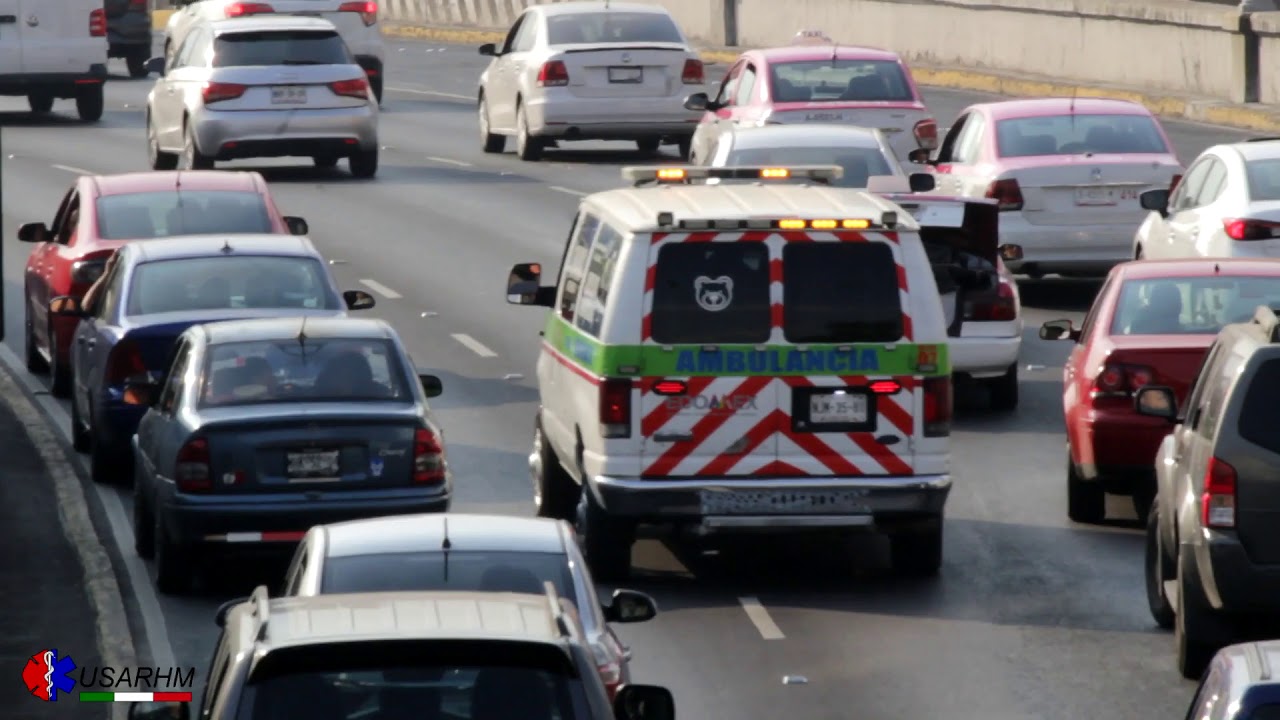 Ambulancia respondiendo / First Response unit responding - YouTube