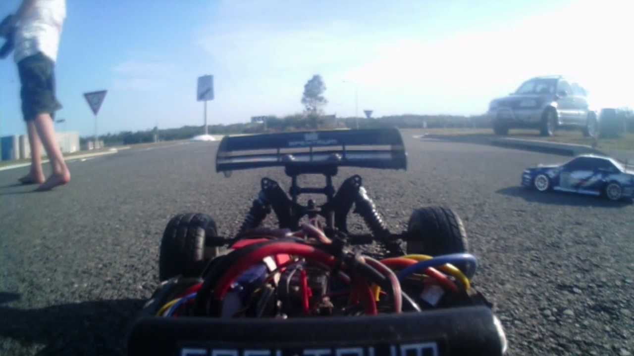 Fun at coolum indusrial Hyper 7 & drift monster truck - YouTube