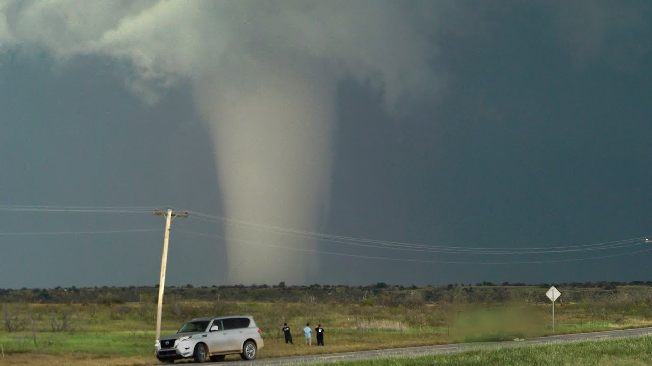 Dramatic Footage of the Tornado Hit Ontario, Ayr, Canada | Tornado 2024 ...